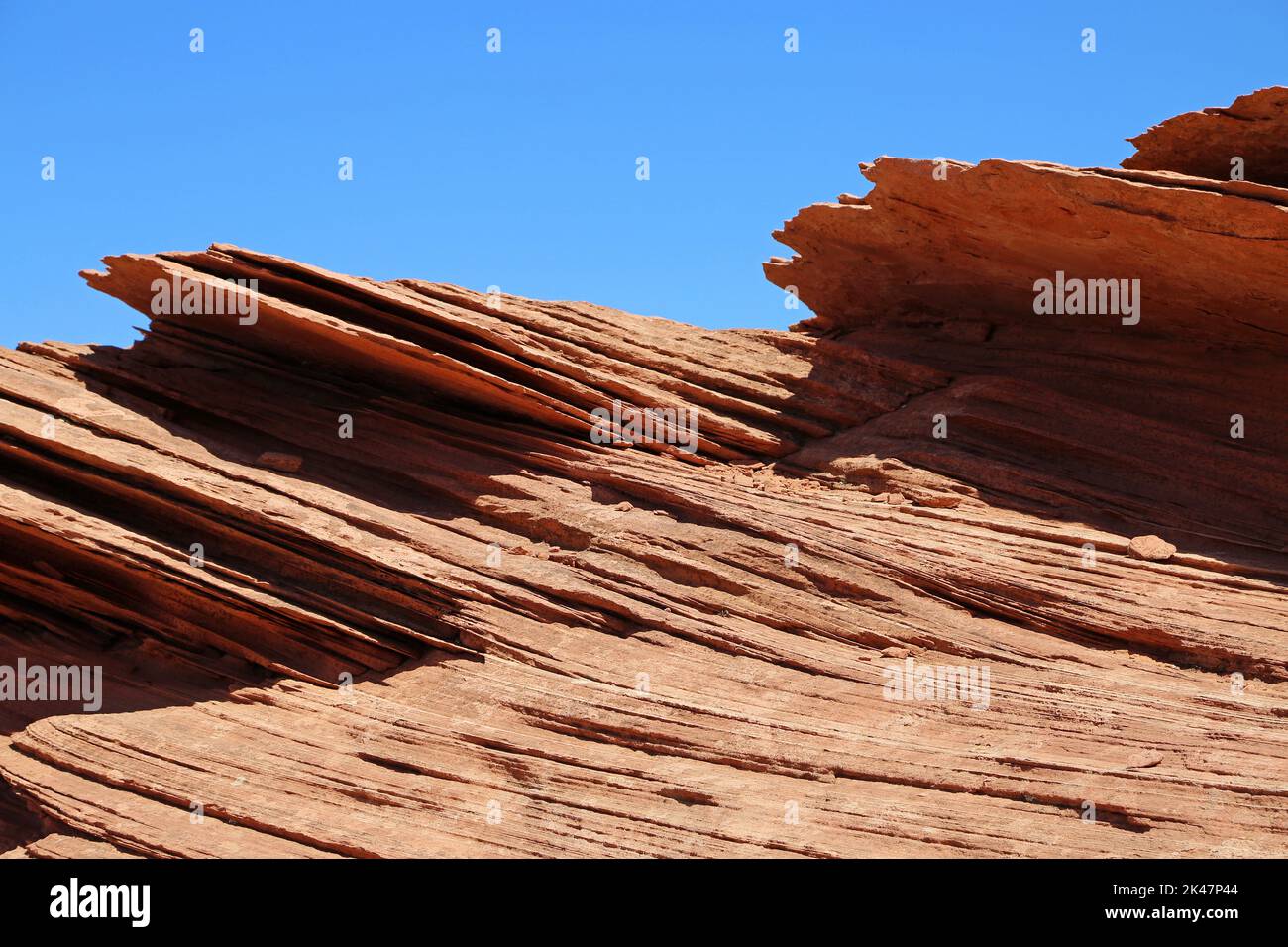 Fragile cliff rock layers hi-res stock photography and images - Alamy