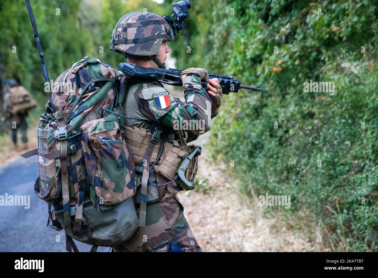 A French Soldier with the 4th Airmobile Brigade provides security ...