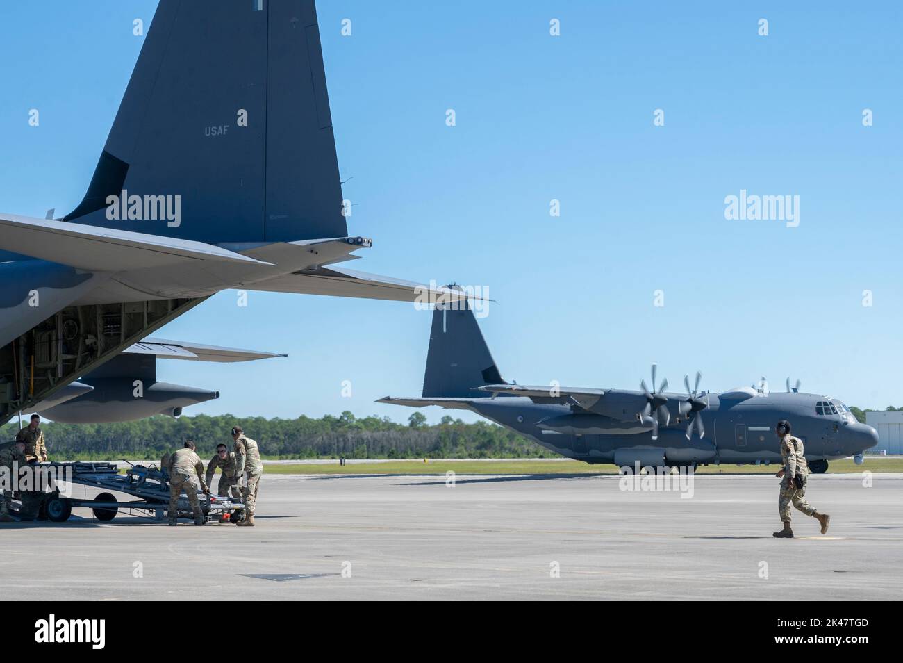 U.S. Air Force Airmen assigned to the 1st Special Operations Logistics ...
