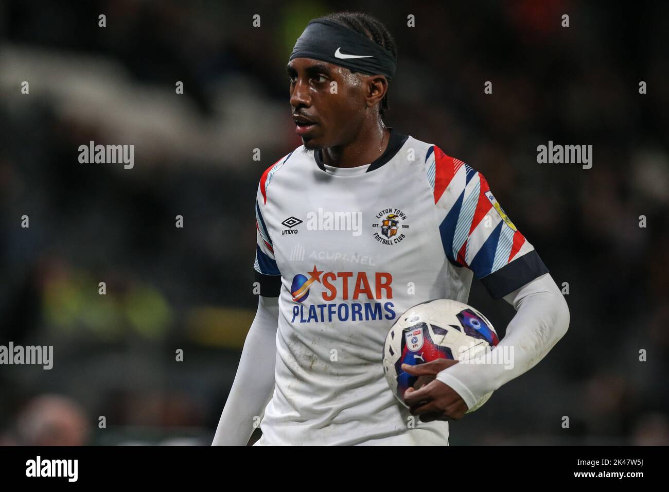 Jamaican international Amari’i Bell #29 Luton Town during the Sky Bet ...