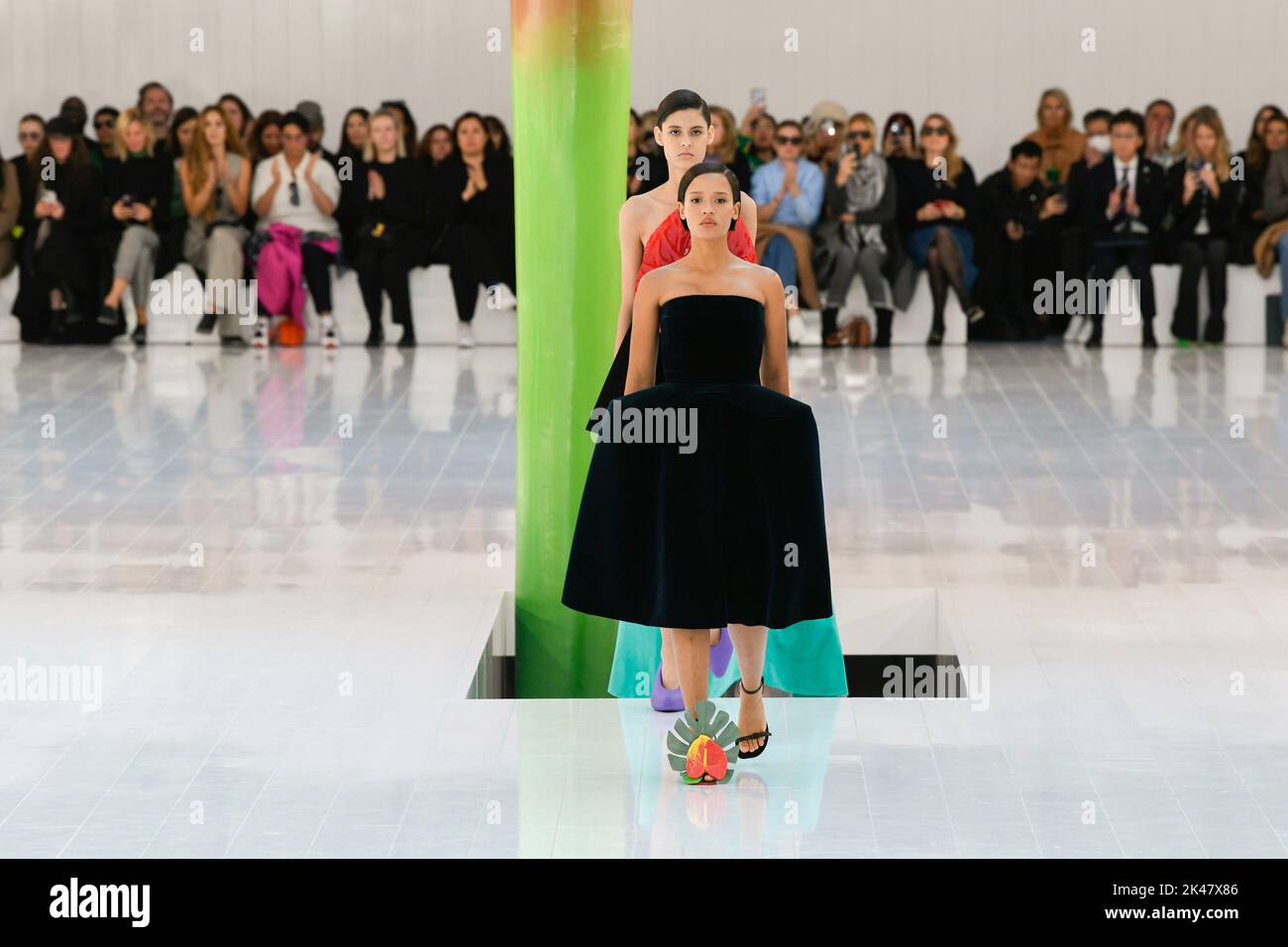 LOEWE SS23 runway during Paris fashion Week on September 2022 - Paris ...