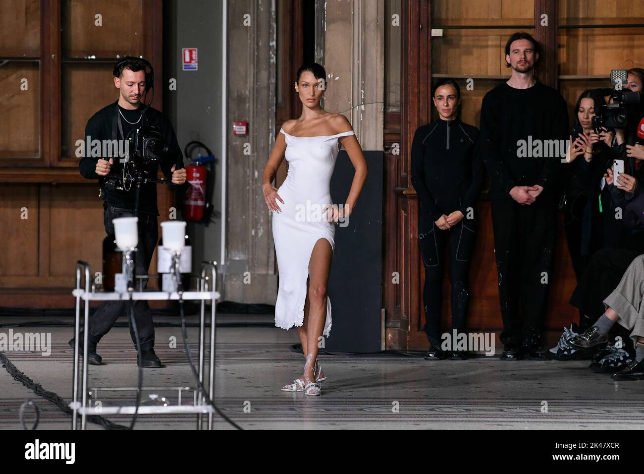 Bella hadid coperni hi-res stock photography and images - Alamy