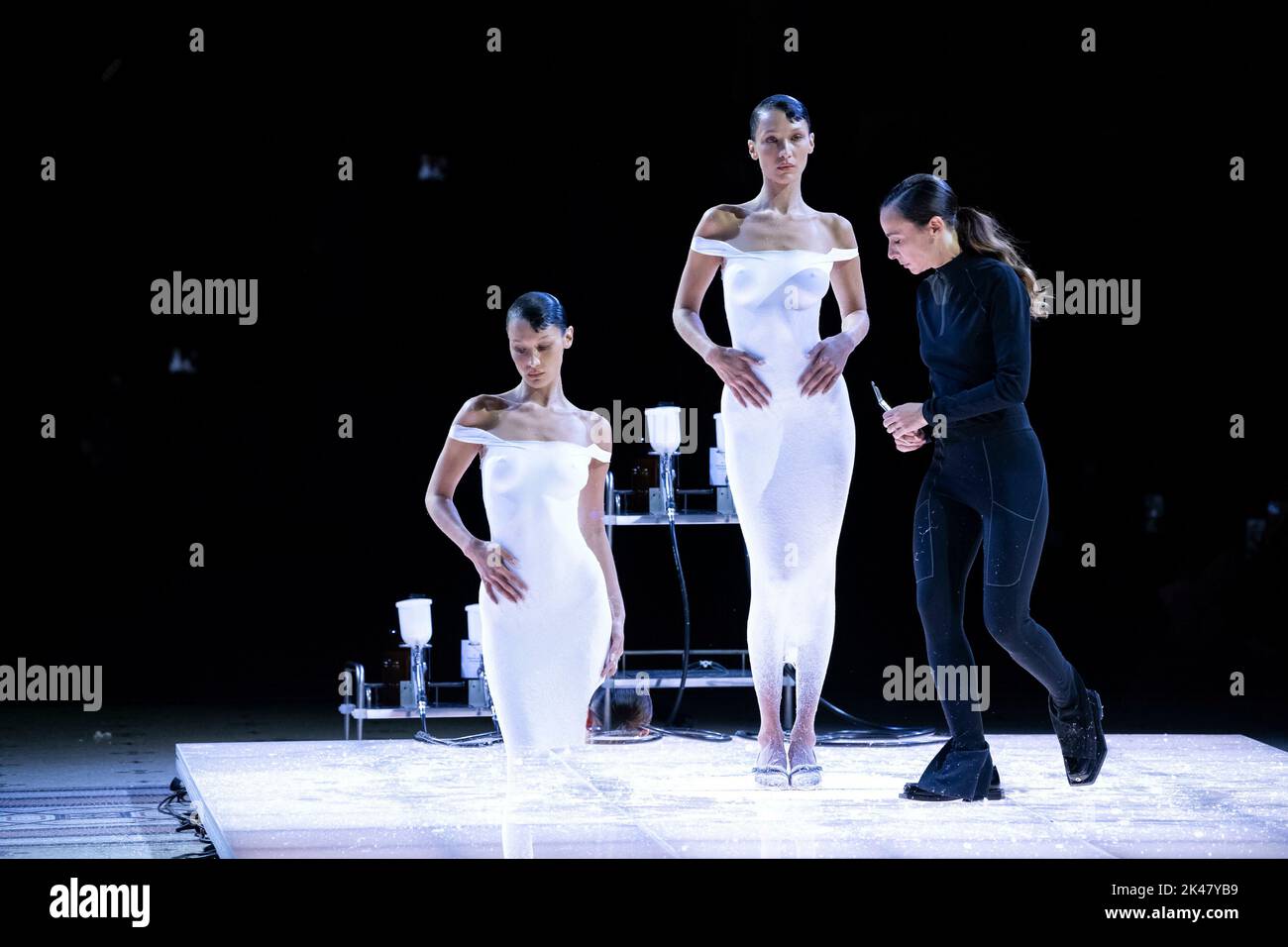 Bella hadid coperni hi-res stock photography and images - Alamy