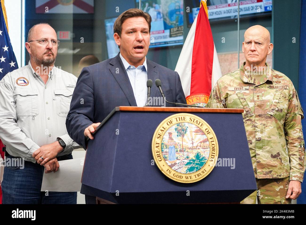 Governor ron desantis briefing hi-res stock photography and images - Alamy