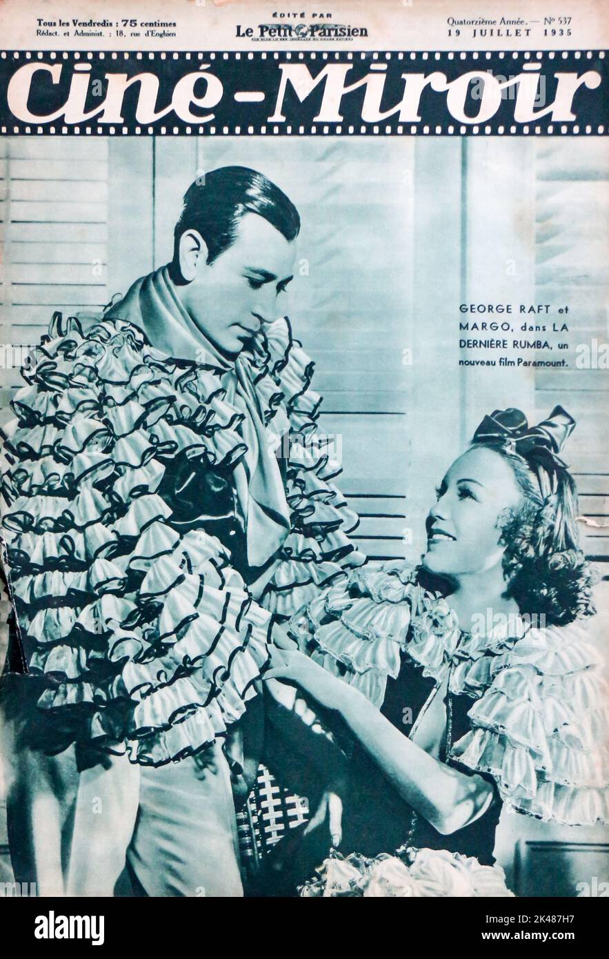 Actress magazine cover hi-res stock photography and images - Alamy