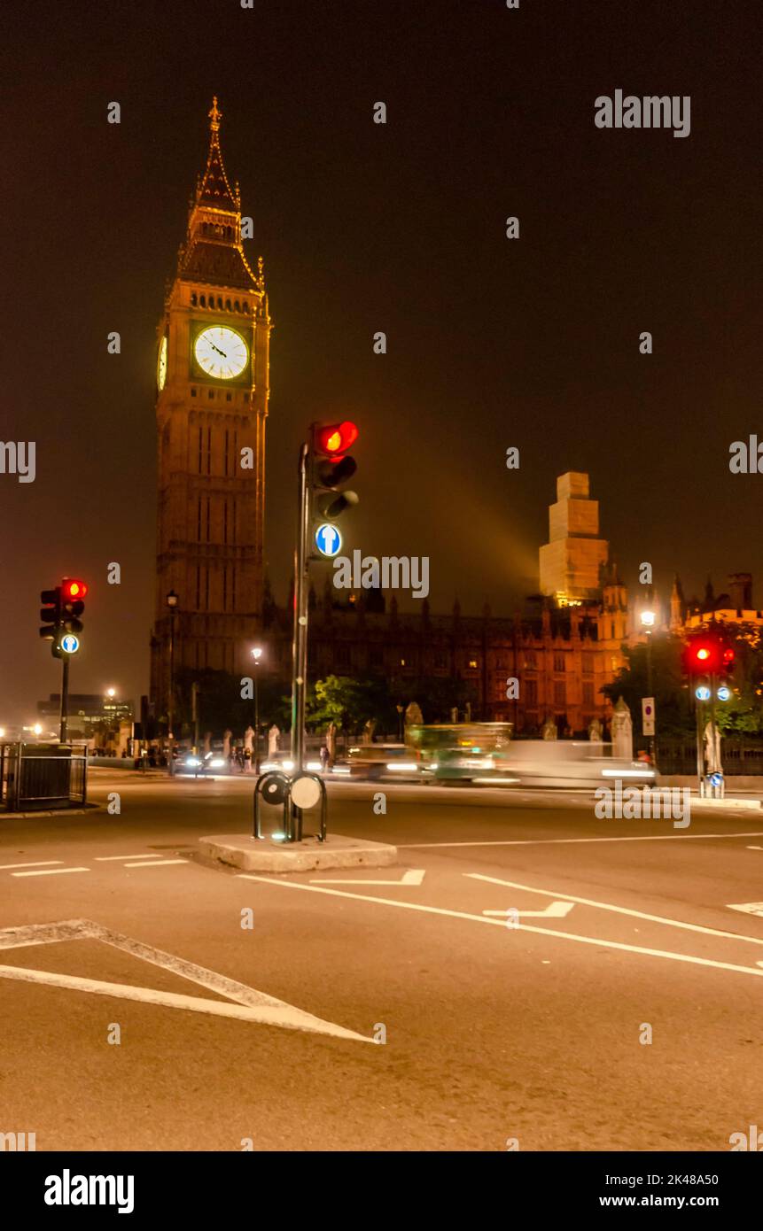 The Union Jack, or Union Flag, is the de facto national flag of the ...