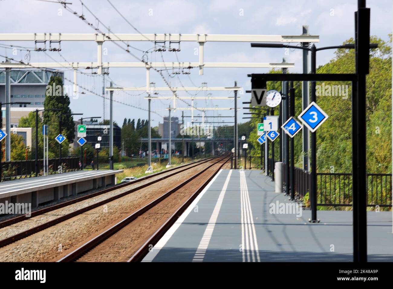 Train platform gouda station hi-res stock photography and images - Alamy
