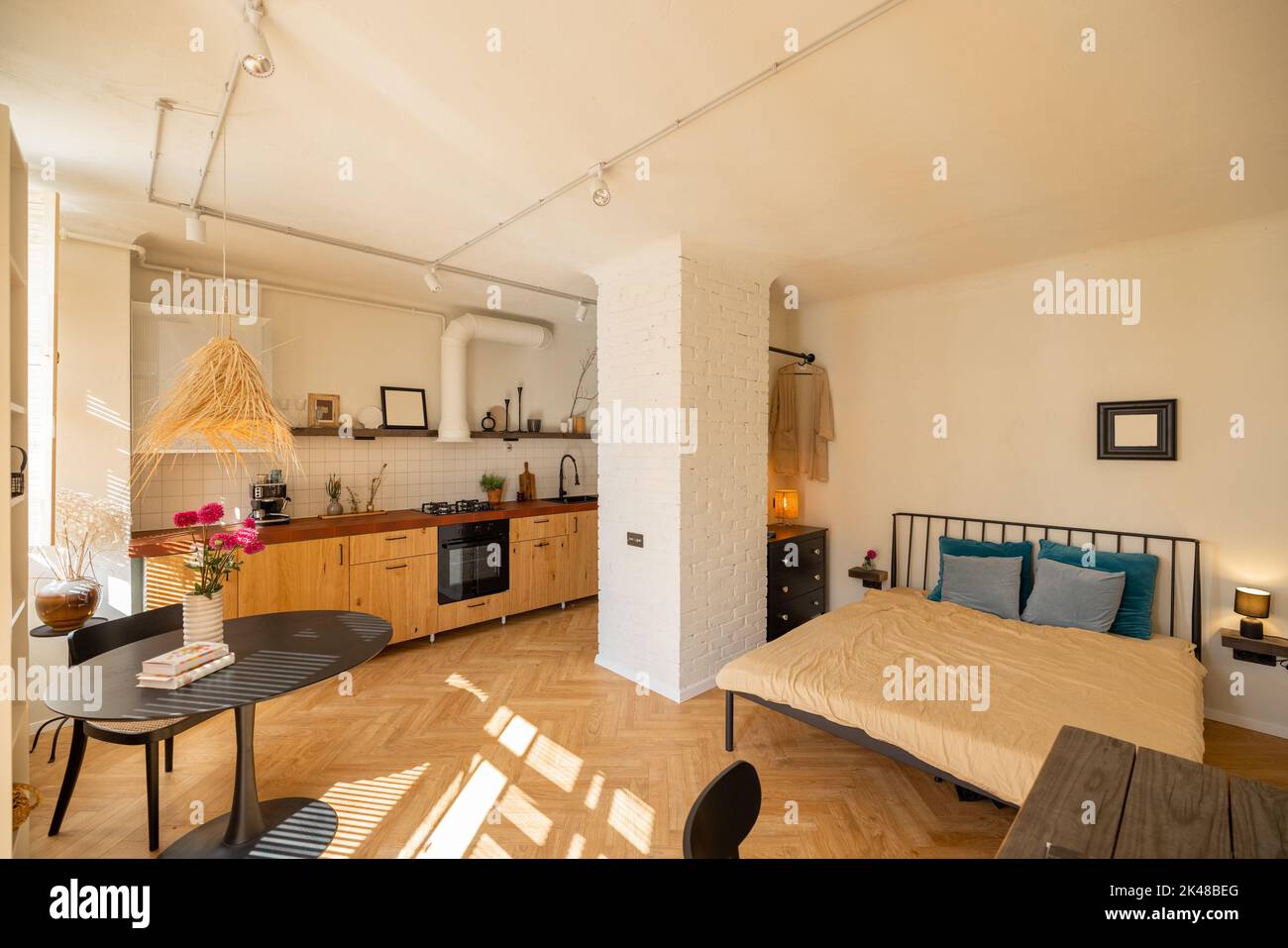 Sunny studio apartment Stock Photo - Alamy