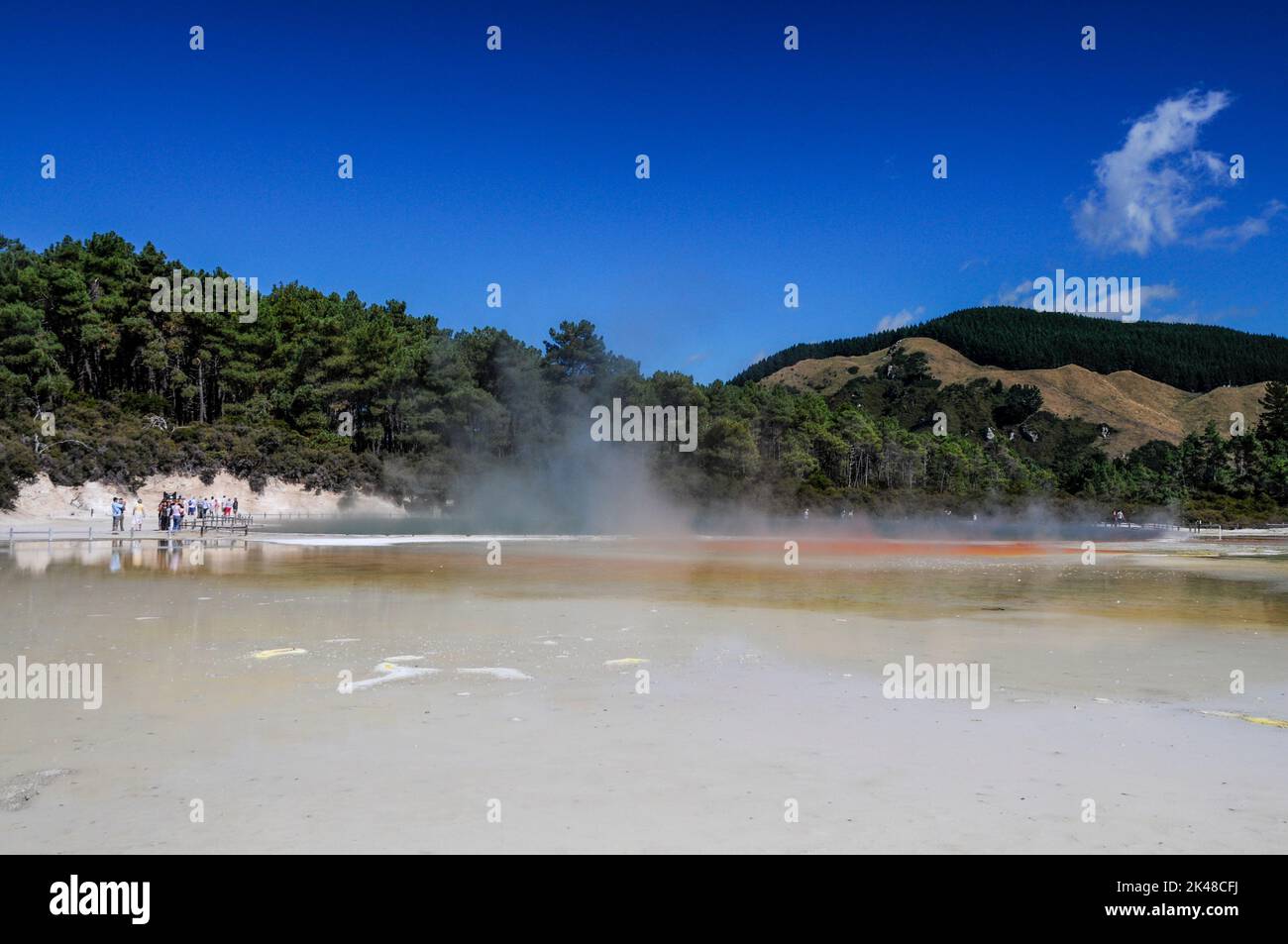 Artist Palette - overflowing water from the nearby Champagne Pool is ...