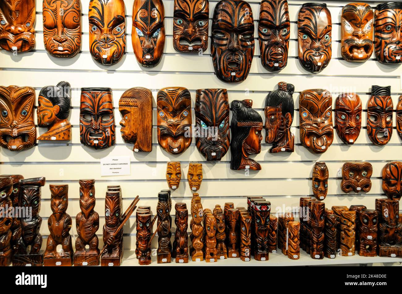 Maori crafts hi-res stock photography and images - Alamy