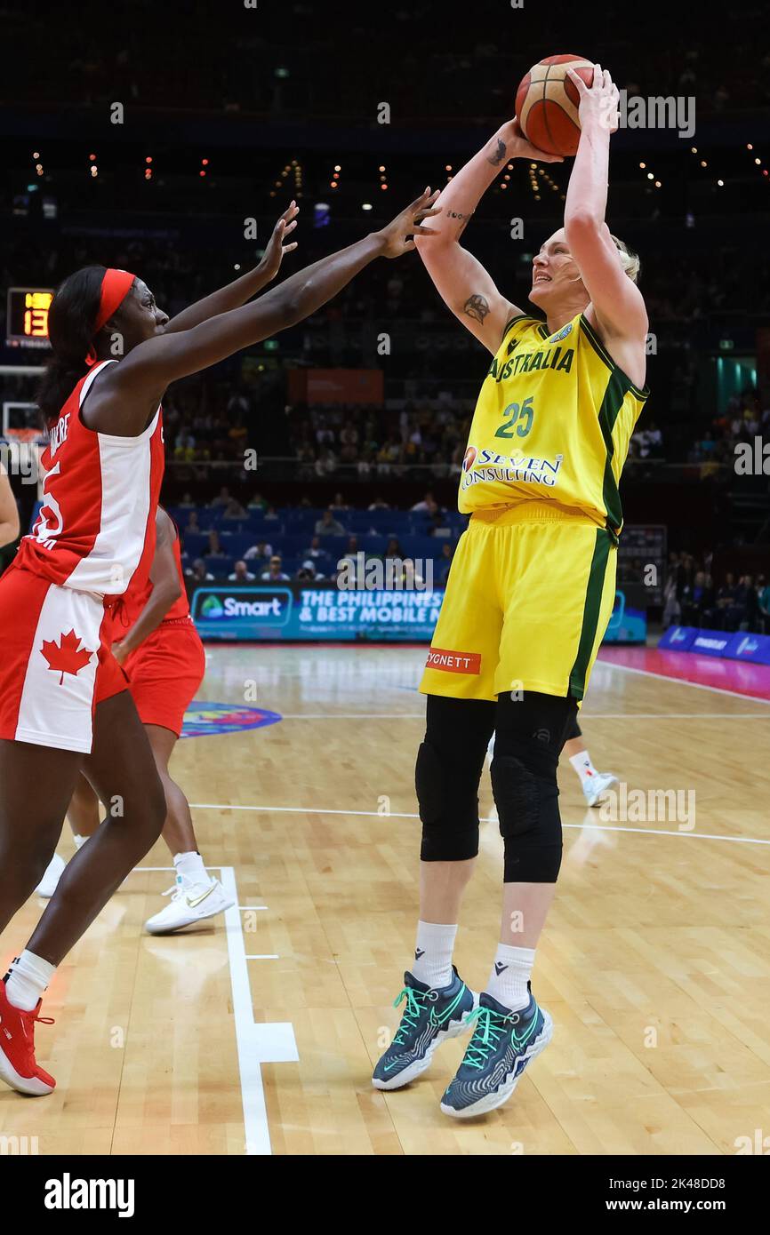 Sydney, Australia, 1 October, 2022. Lauren Jackson of Australia shoots ...
