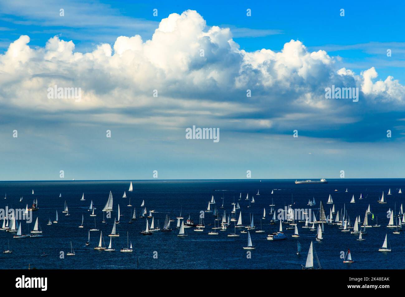 one of the biggest regatta in the world with more than 2100 boats: the ...