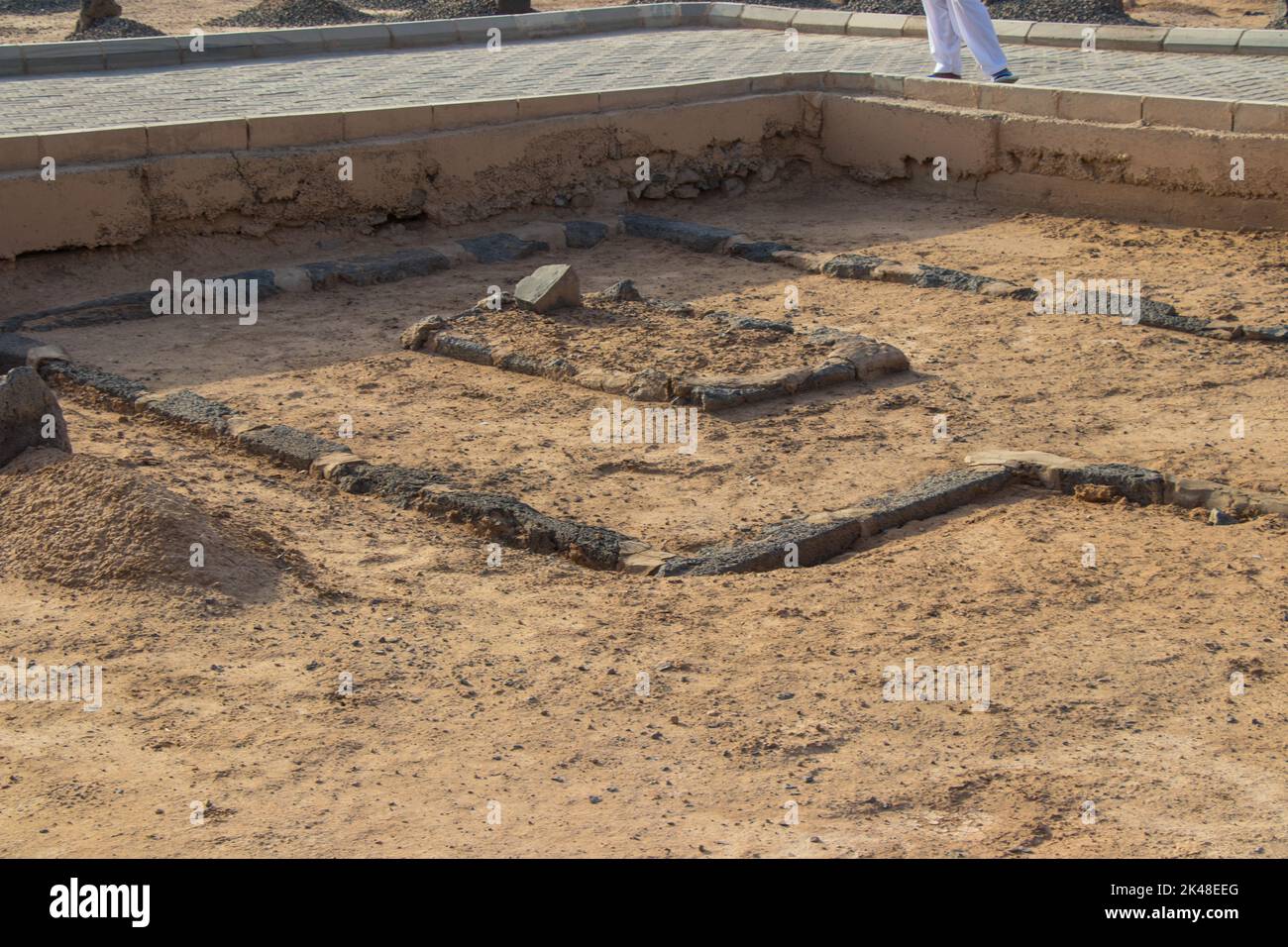 Tomb of Imam Nafi in Jannat Al Baqi. Ancient graves in Jannat Al Baqi ...