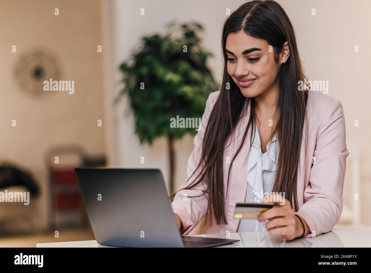 Bank balance hi-res stock photography and images - Alamy