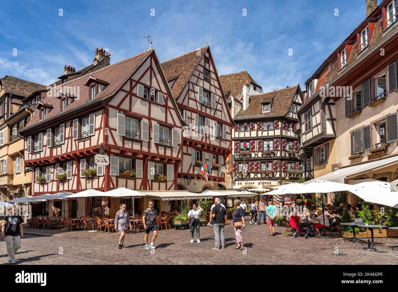 Fachwerkhäuser in der Altstadt von Colmar, Elsass, Frankreich | Half ...