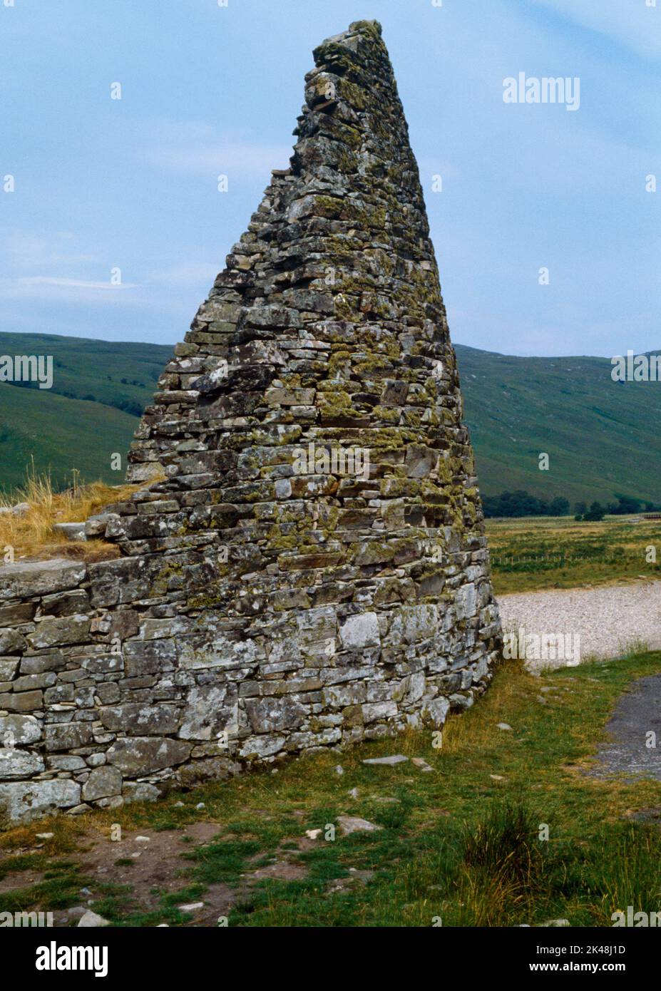 Backwards sloping hi-res stock photography and images - Alamy