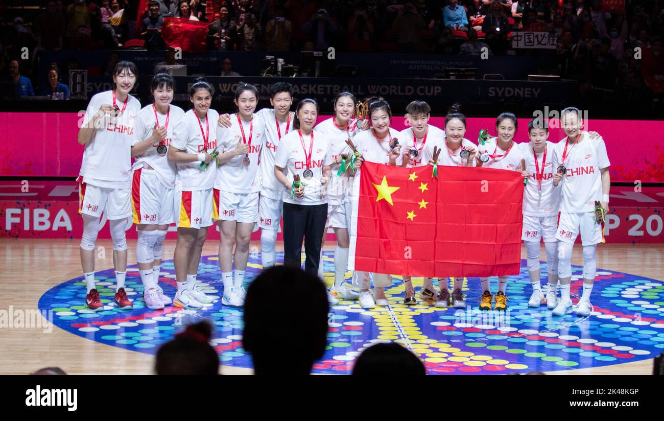 Sydney, Australia. 1st Oct, 2022. Team China members celebrate during ...