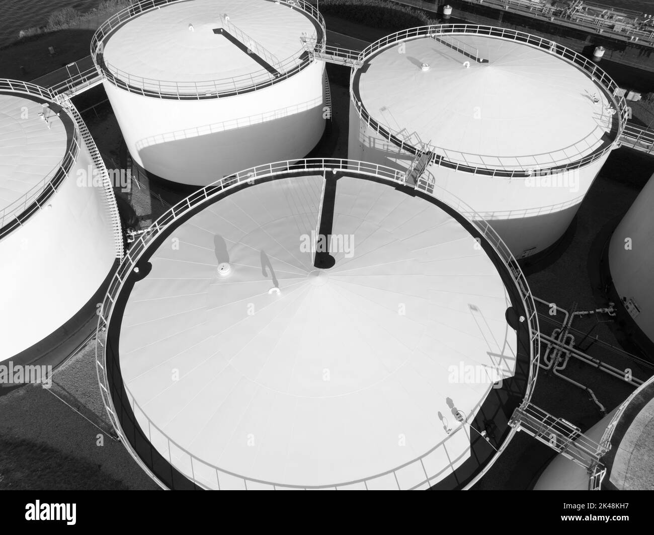 Liquid or gas storage silos. Heavy industry industrial tank container ...