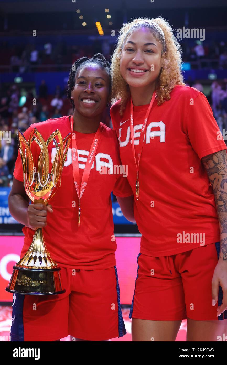 Sydney, Australia, 1 October, 2022. Ariel Atkins of USA and Shakira ...