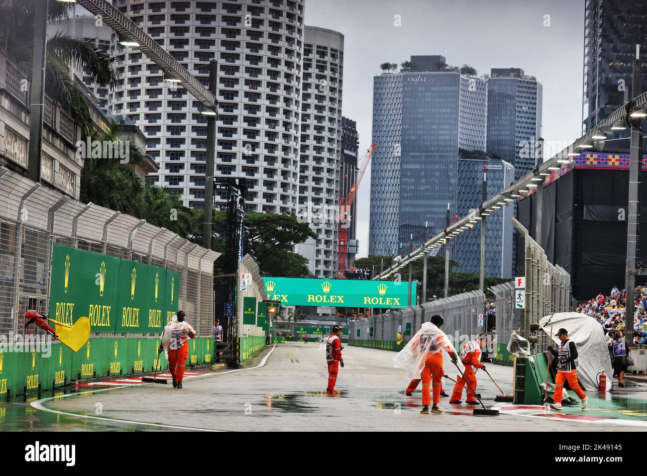 Singapore grand prix atmosphere hi-res stock photography and images - Alamy