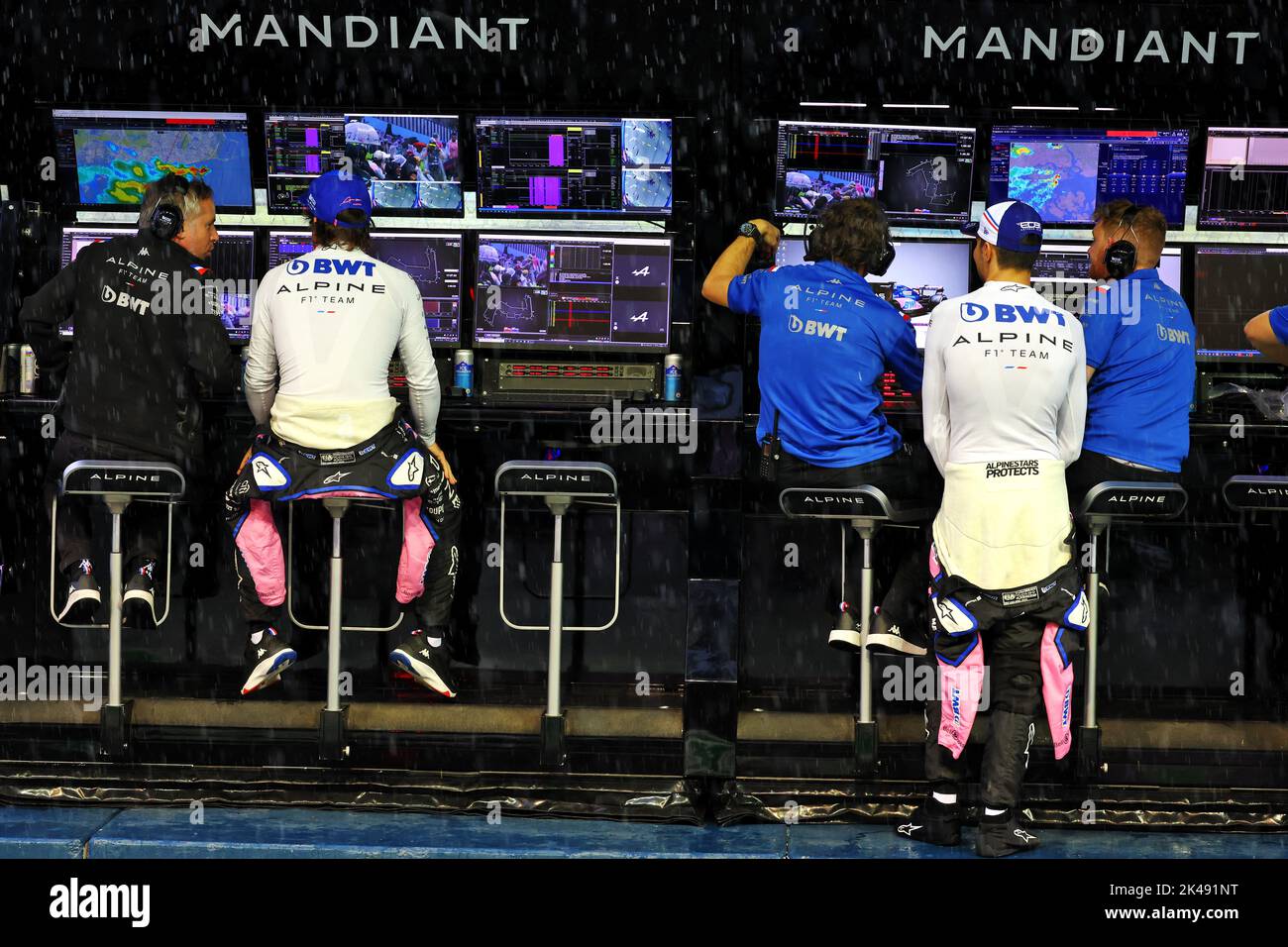 Singapore 2022 f1 alpine pit hi-res stock photography and images - Alamy