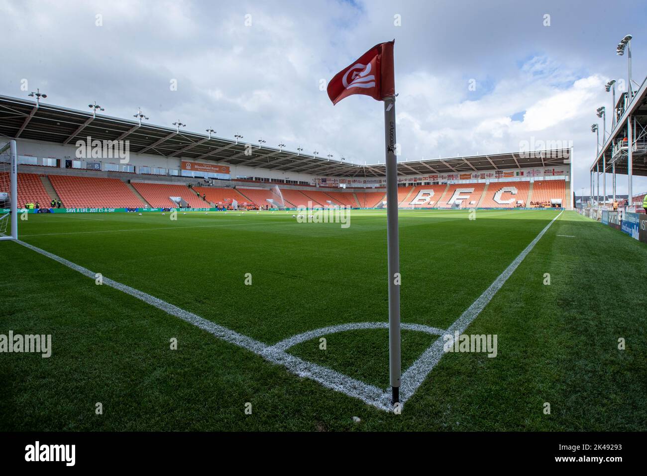 General view of the corner flag inside the stadium hi-res stock ...