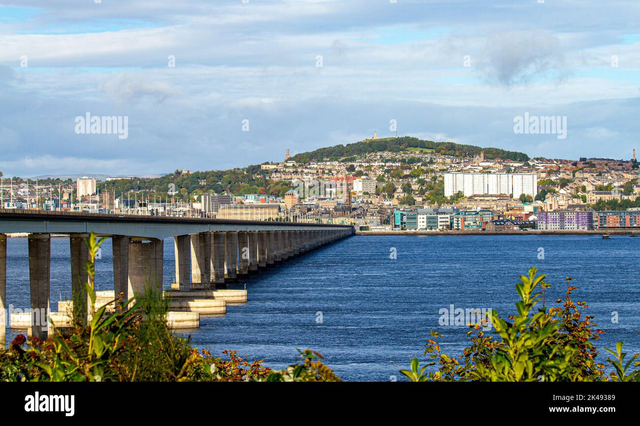 Warm autumn sunshine dundee hi-res stock photography and images - Alamy