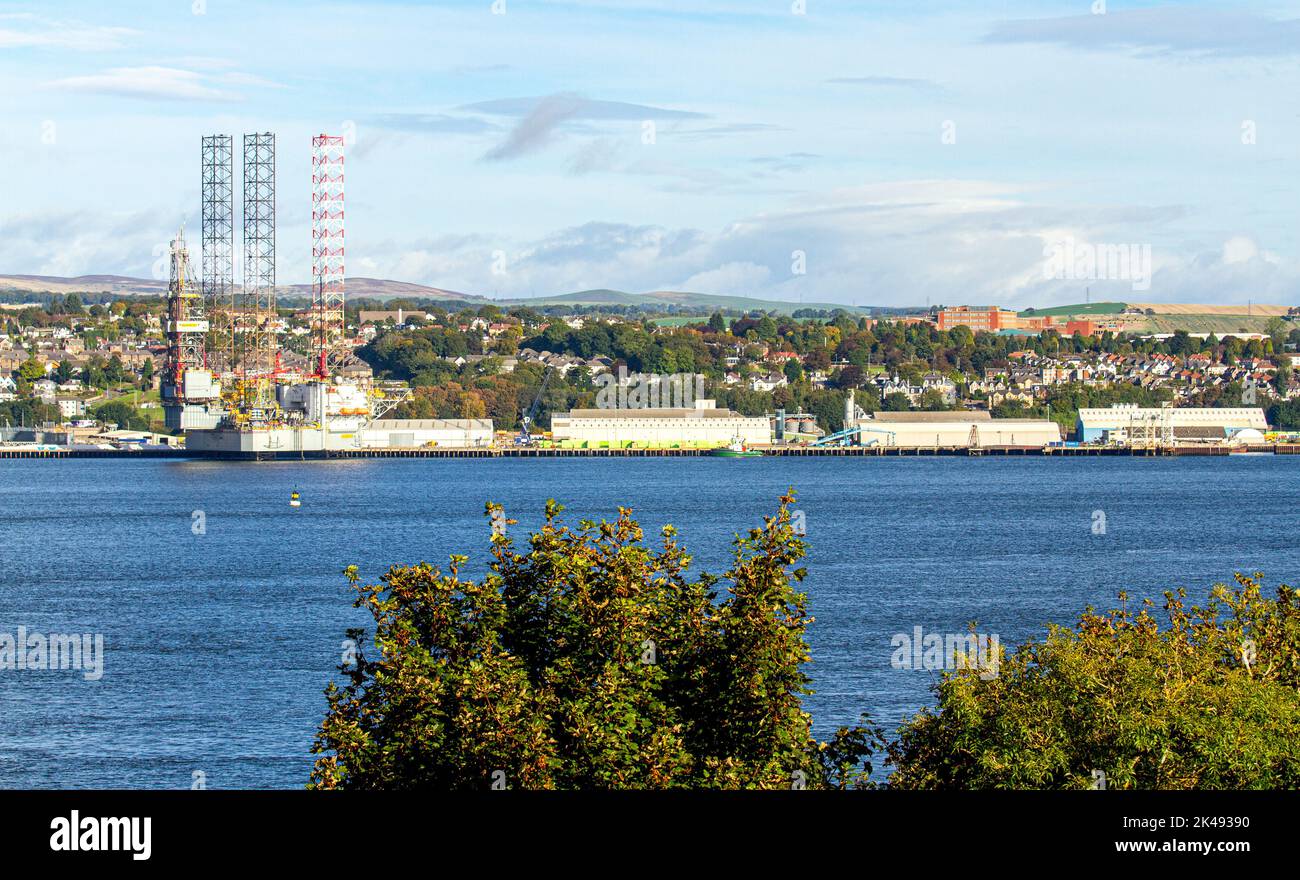 Warm sunshine dundee hi-res stock photography and images - Alamy