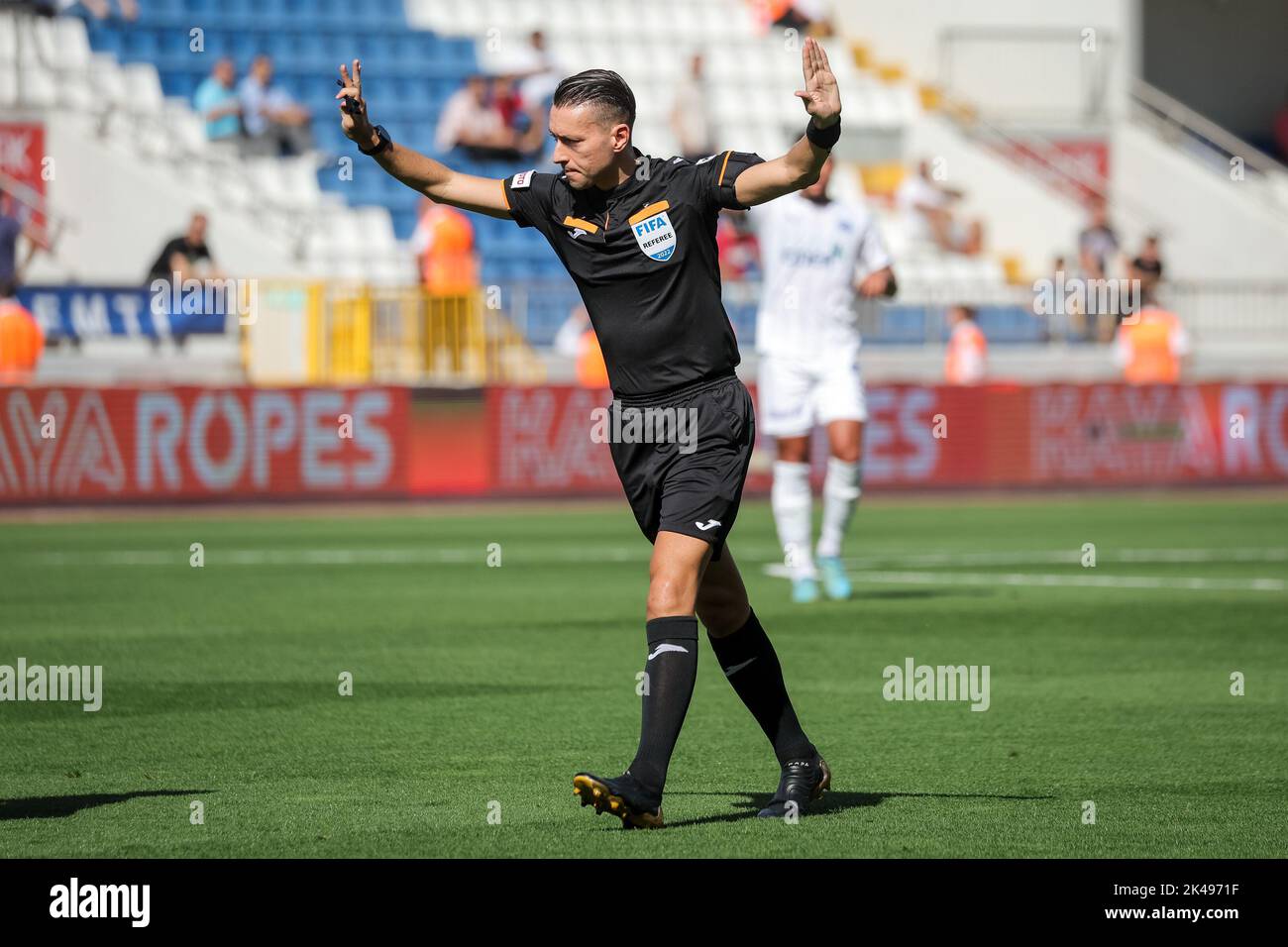 Istanbul, Turkey. 01st Oct, 2022. ISTANBUL, TURKEY - OCTOBER 1: Referee ...
