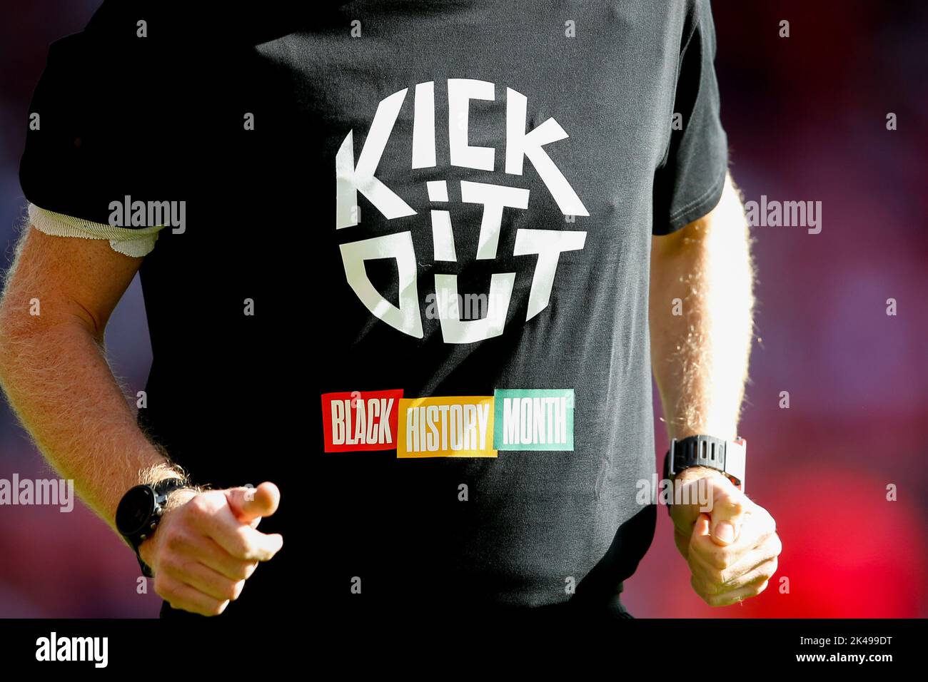 Bond campaign hi-res stock photography and images - Alamy