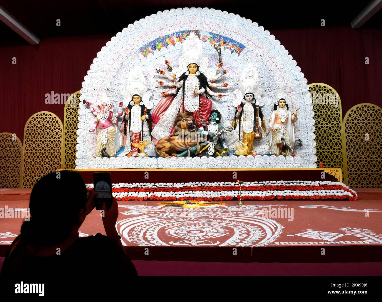 October 1, 2022, Delhi, Delhi, India: A lady clicking the image of ...