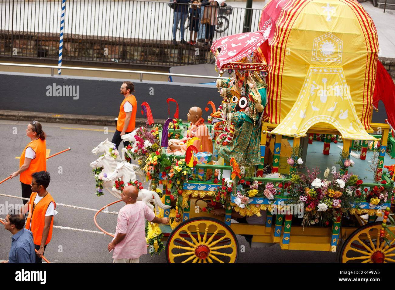 People pull the chariot past ANZAC Square during the Festival of ...