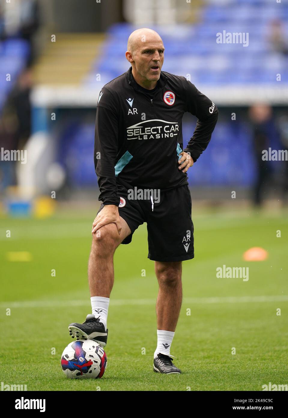 Reading assistant manager Alex Rae before the Sky Bet Championship ...