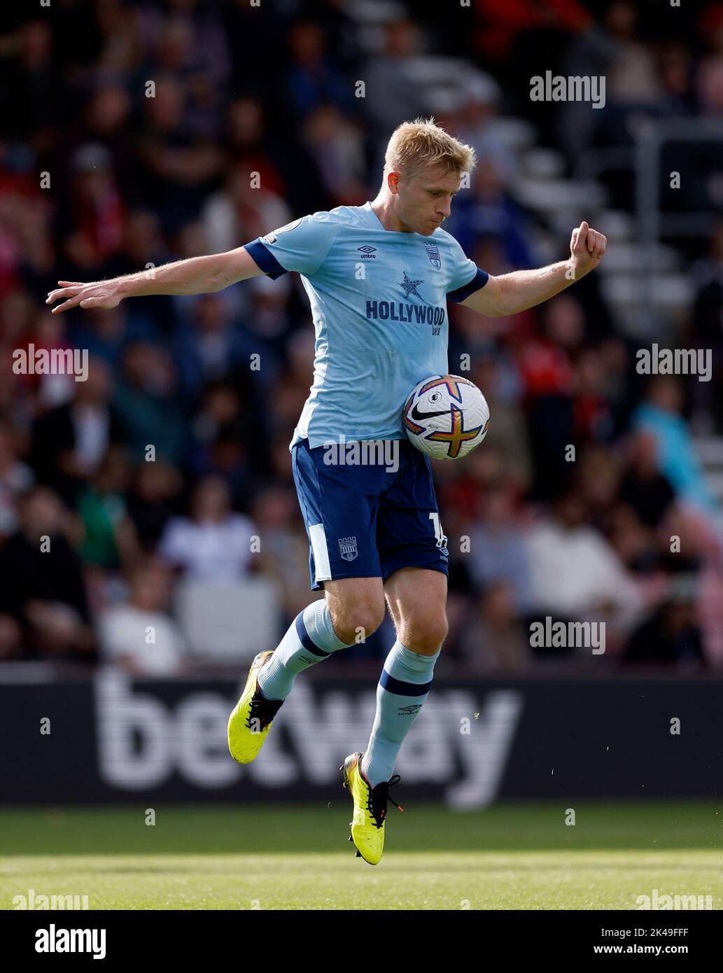 Brentford's Ben Mee during the Premier League match at the Vitality ...