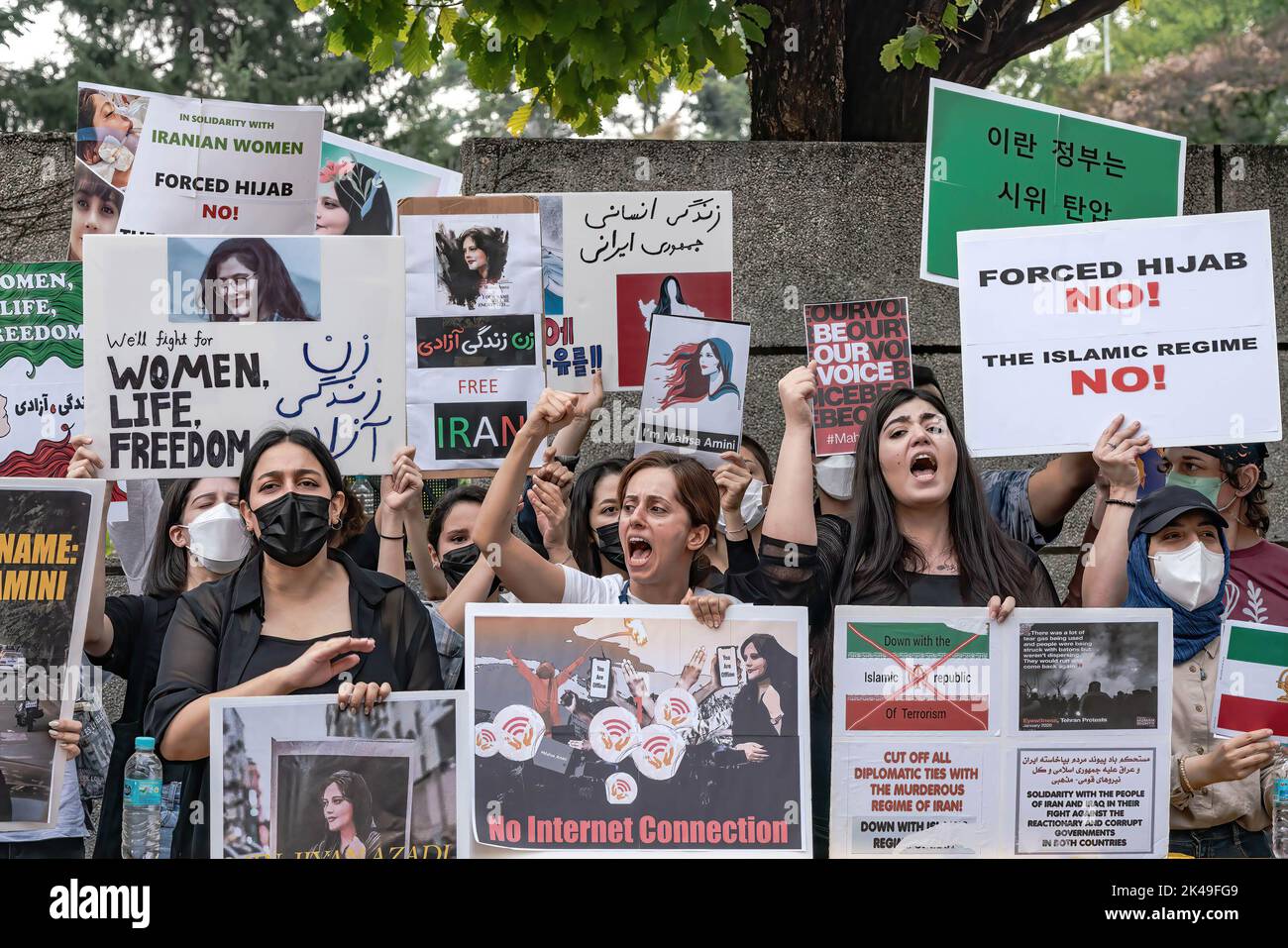 Dress code violation hi-res stock photography and images - Alamy