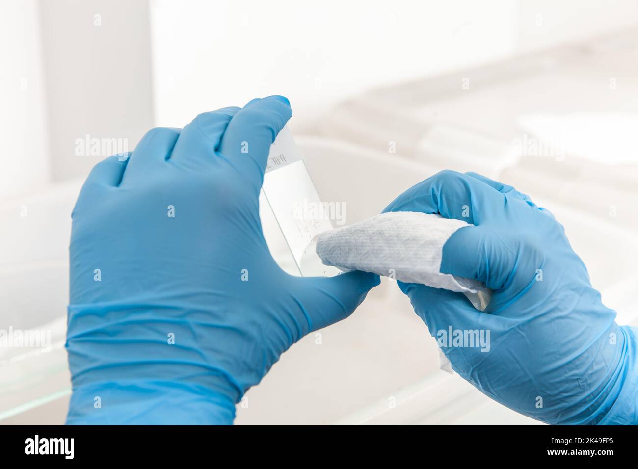 Staining tissue histology lab hi-res stock photography and images - Alamy