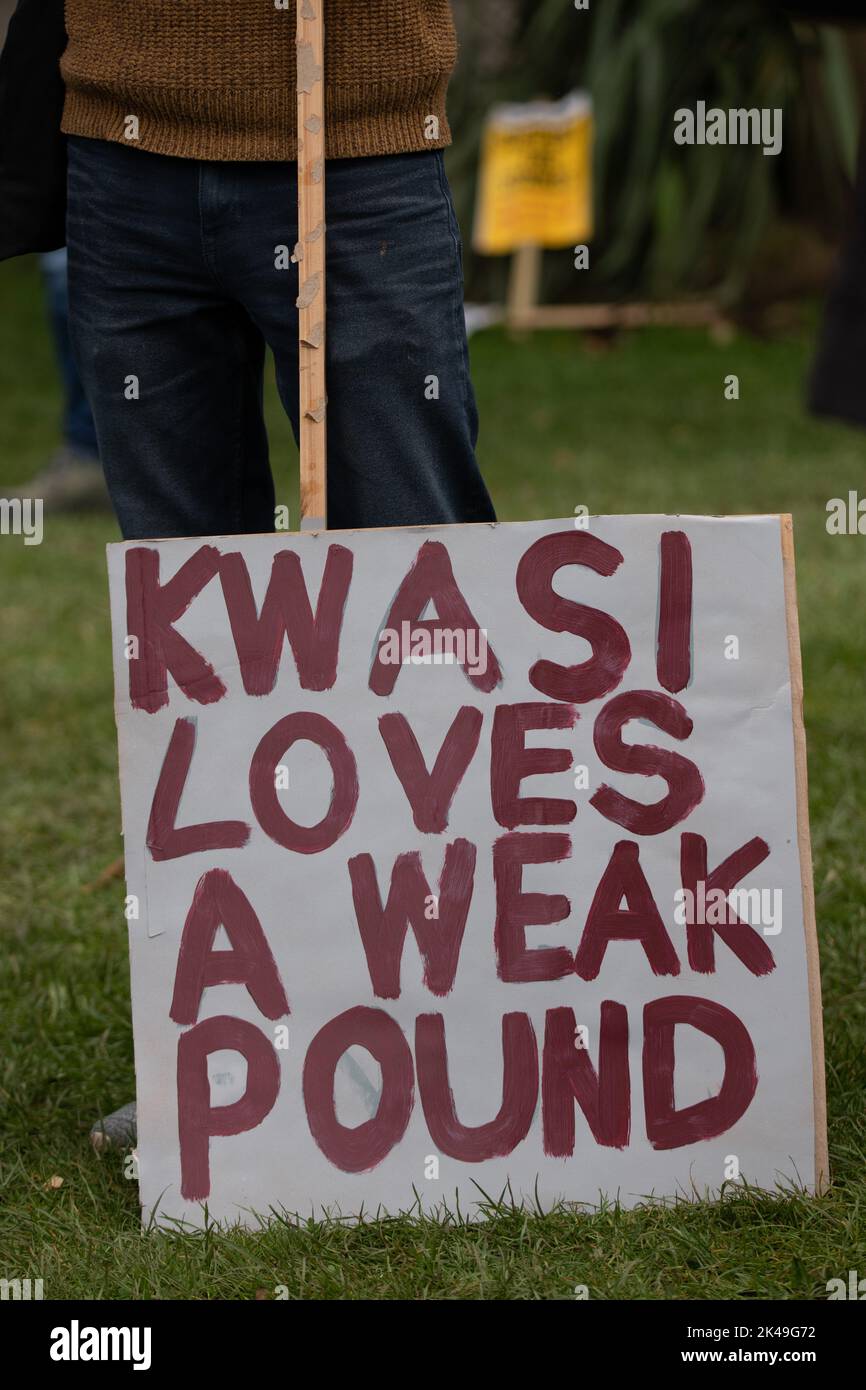 Uk news truss kwarteng hi-res stock photography and images - Alamy