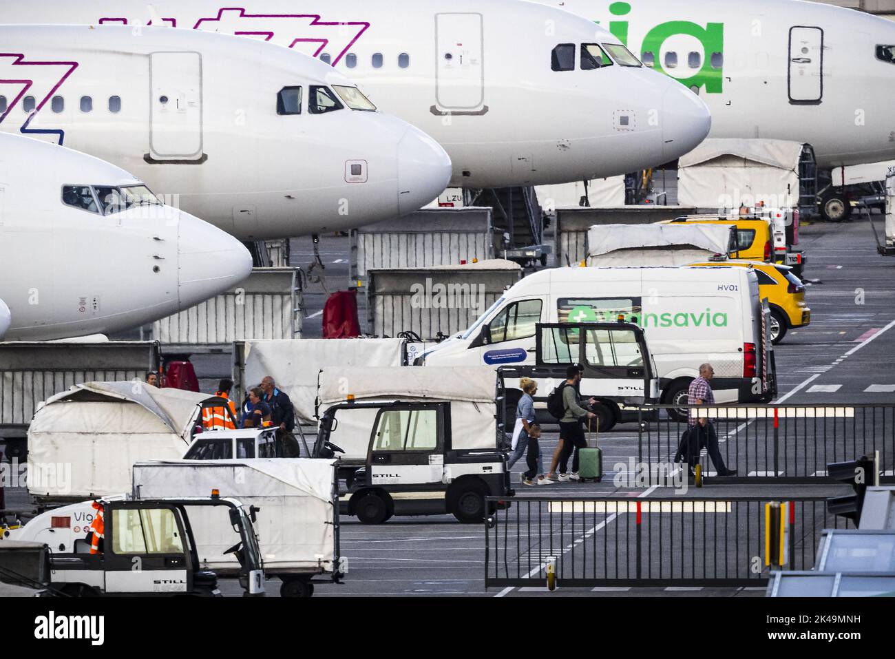 Eindhoven airport wide body aircraft hi-res stock photography and ...