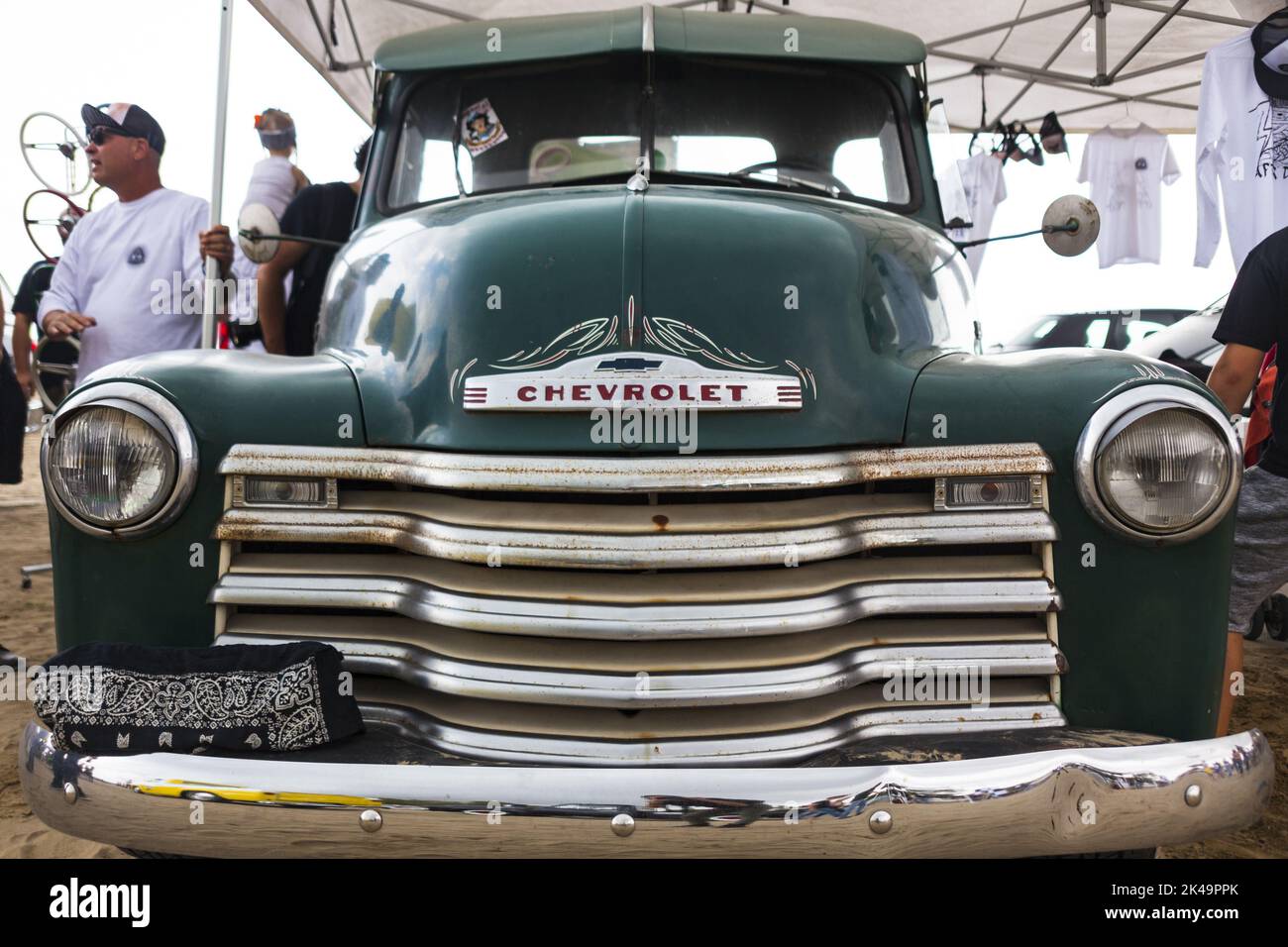 Hot rod on the beach in Caorle, near Venice - rockabilly cars - Roll e ...
