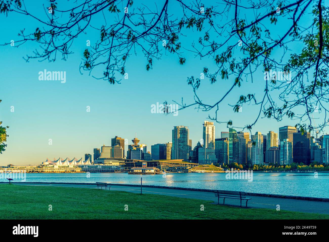 A beautiful daytime view of the lake in Vancouver Stock Photo - Alamy