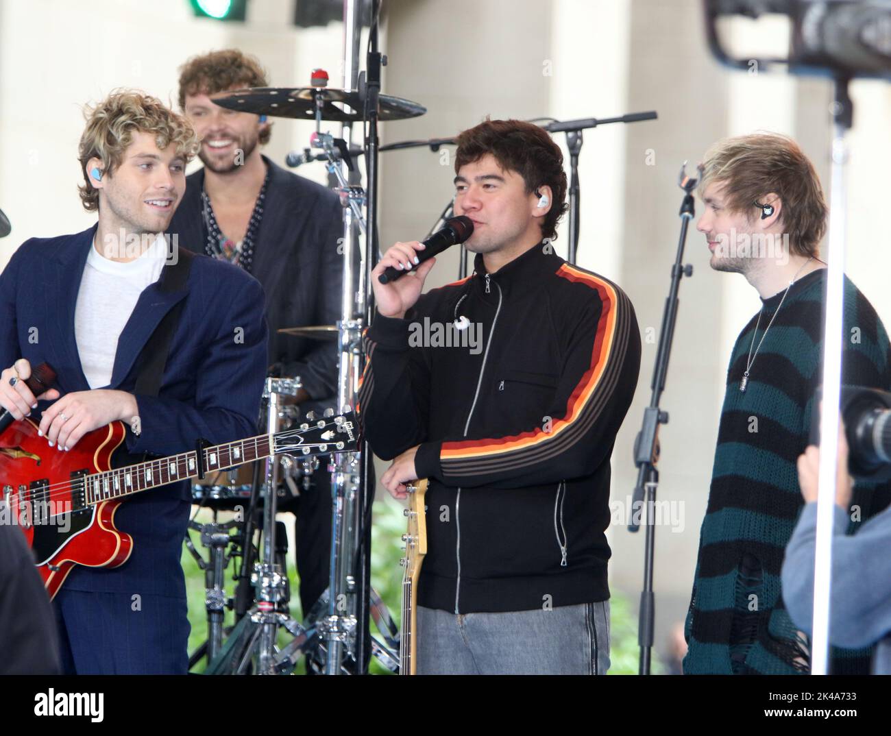 5 Seconds Of Summer Performing On The Today Show Citi Concert Series ...