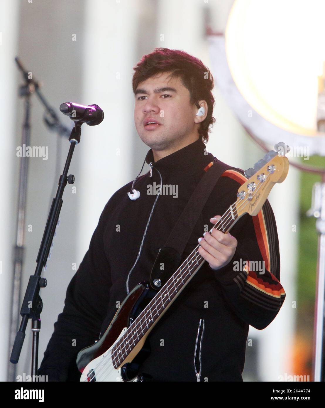 5 Seconds Of Summer Performing On The Today Show Citi Concert Series ...