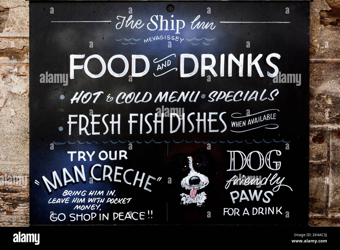 A sign outside a pub in the U.K Stock Photo - Alamy