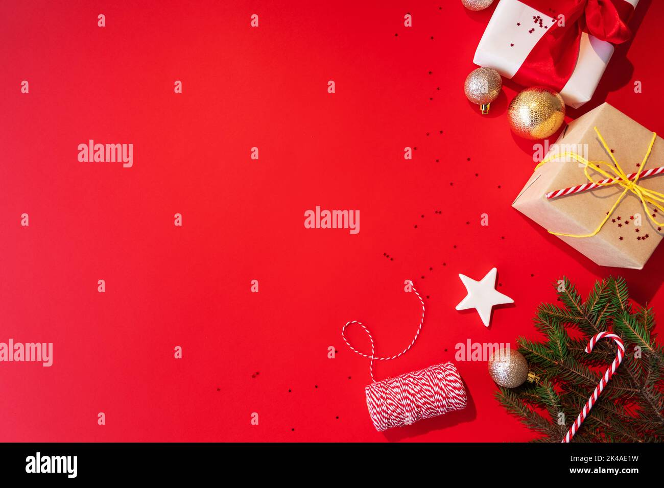 Red craft box empty hi-res stock photography and images - Alamy