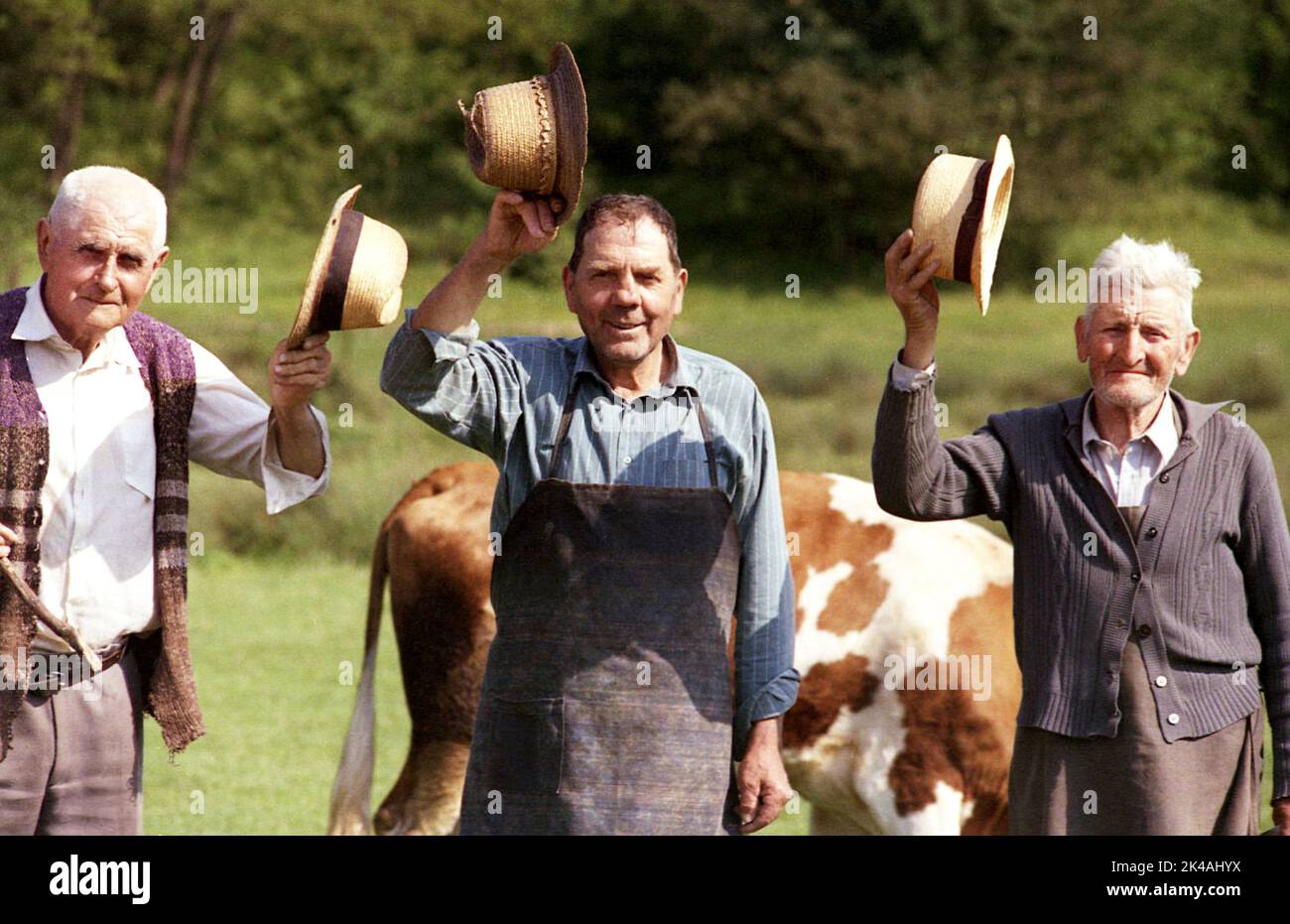 Man doff cap hi-res stock photography and images - Alamy