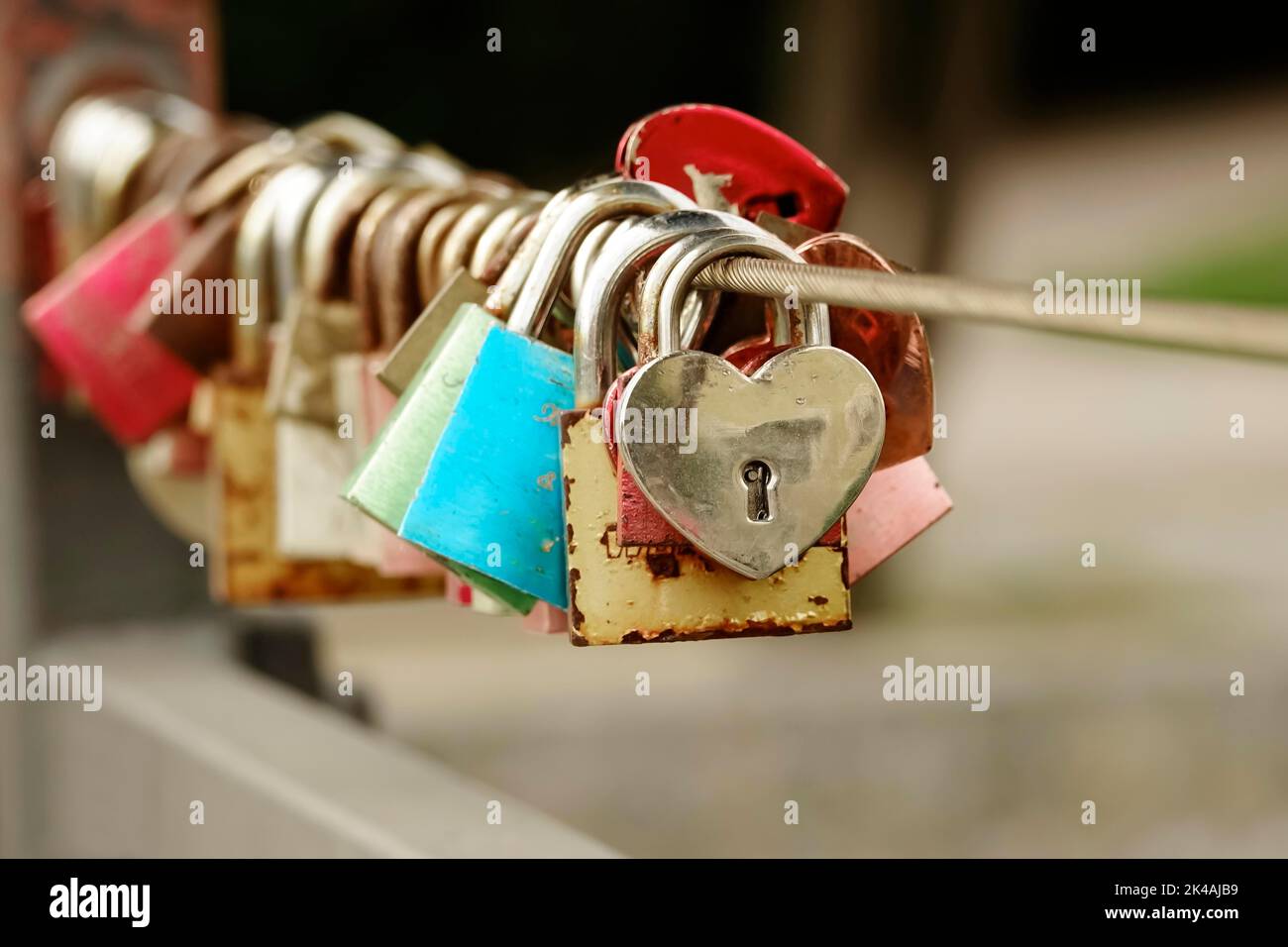 Bridge railing hi-res stock photography and images - Alamy