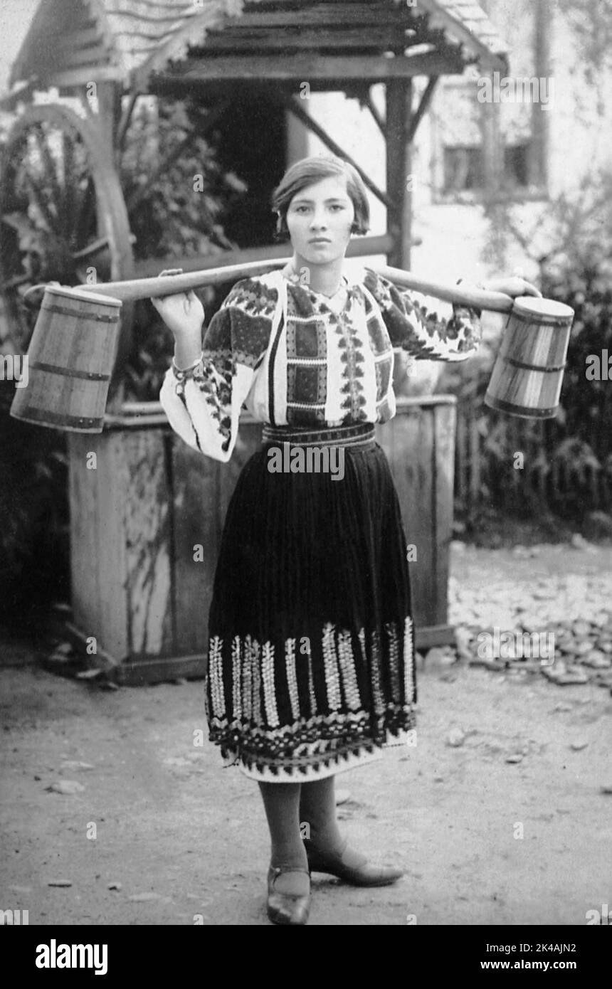 Old wooden well in Black and White Stock Photos & Images - Alamy