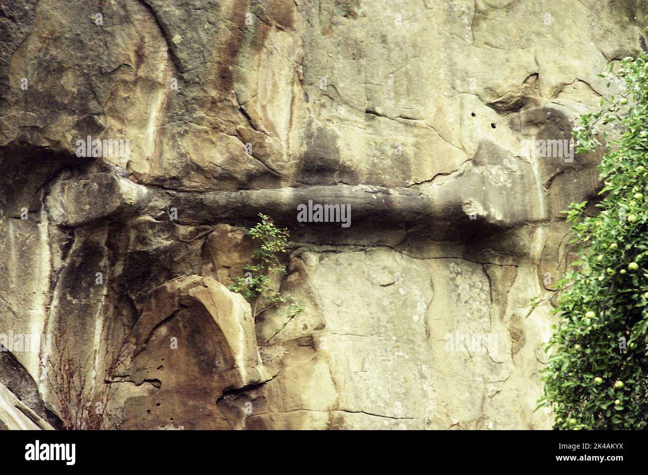 Rocks that look like giant hi-res stock photography and images - Alamy