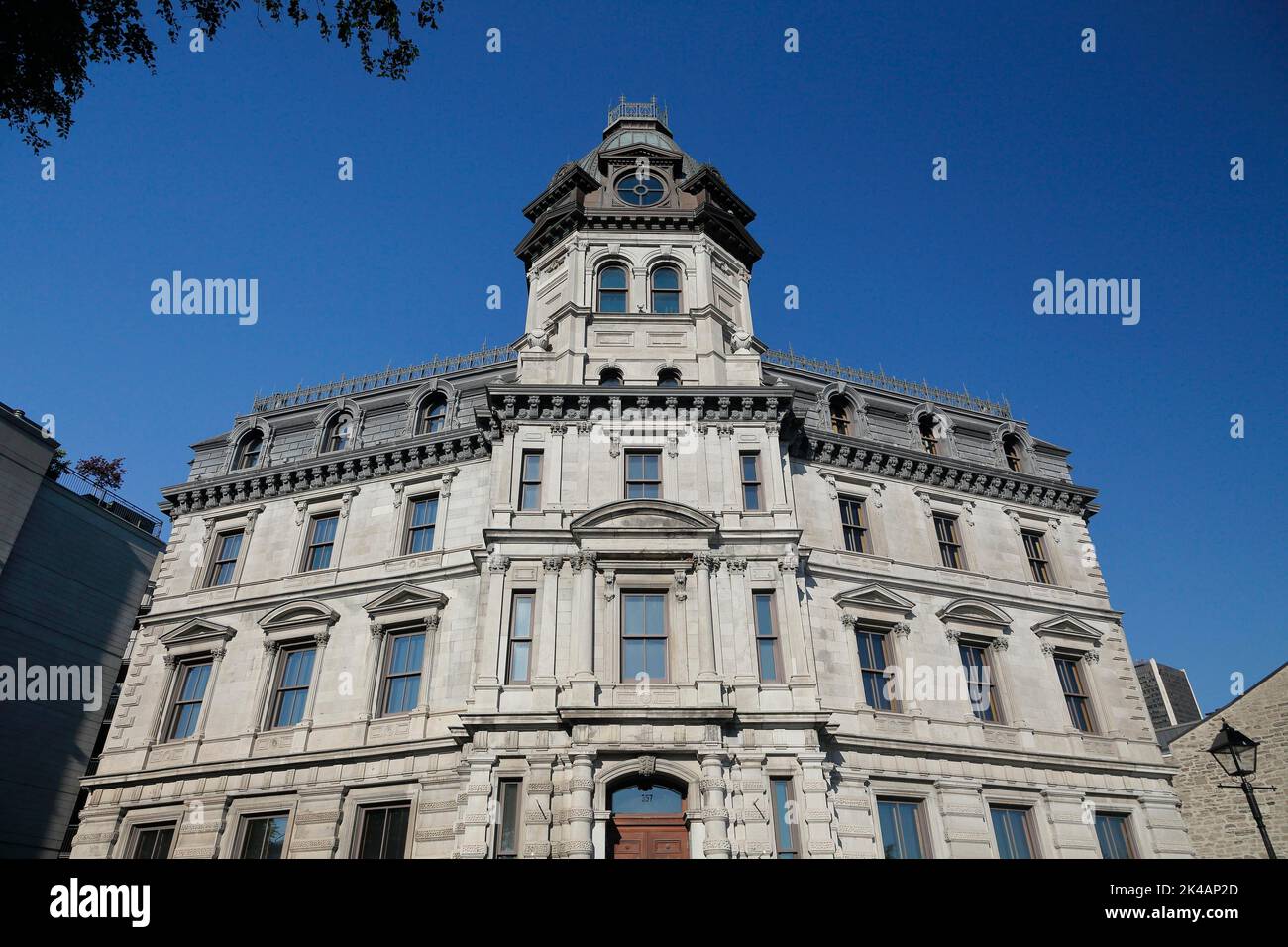 Historic canadian architecture hi-res stock photography and images - Alamy