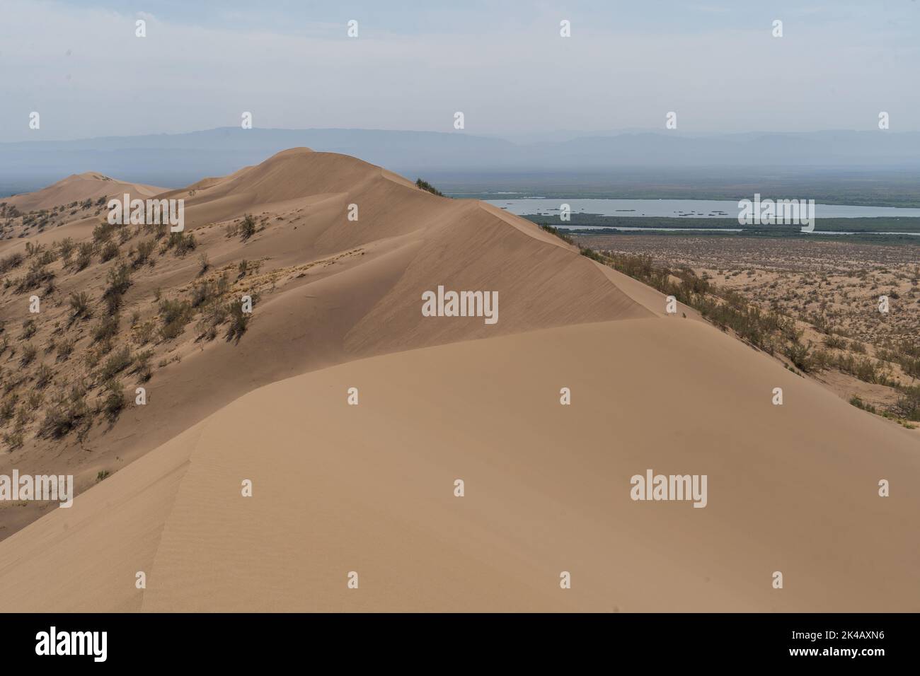 Singing Dune sands in the South of Altyn Emel National Park, Kazakhstan ...